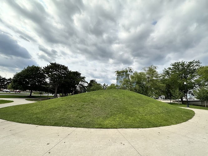 Native Burial Mounds at Ah-Nab-Awen Park - MISaugatuck.com